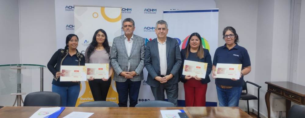 CFT CENCO entrega becas de colaboración a la Asociación Chilena de ...